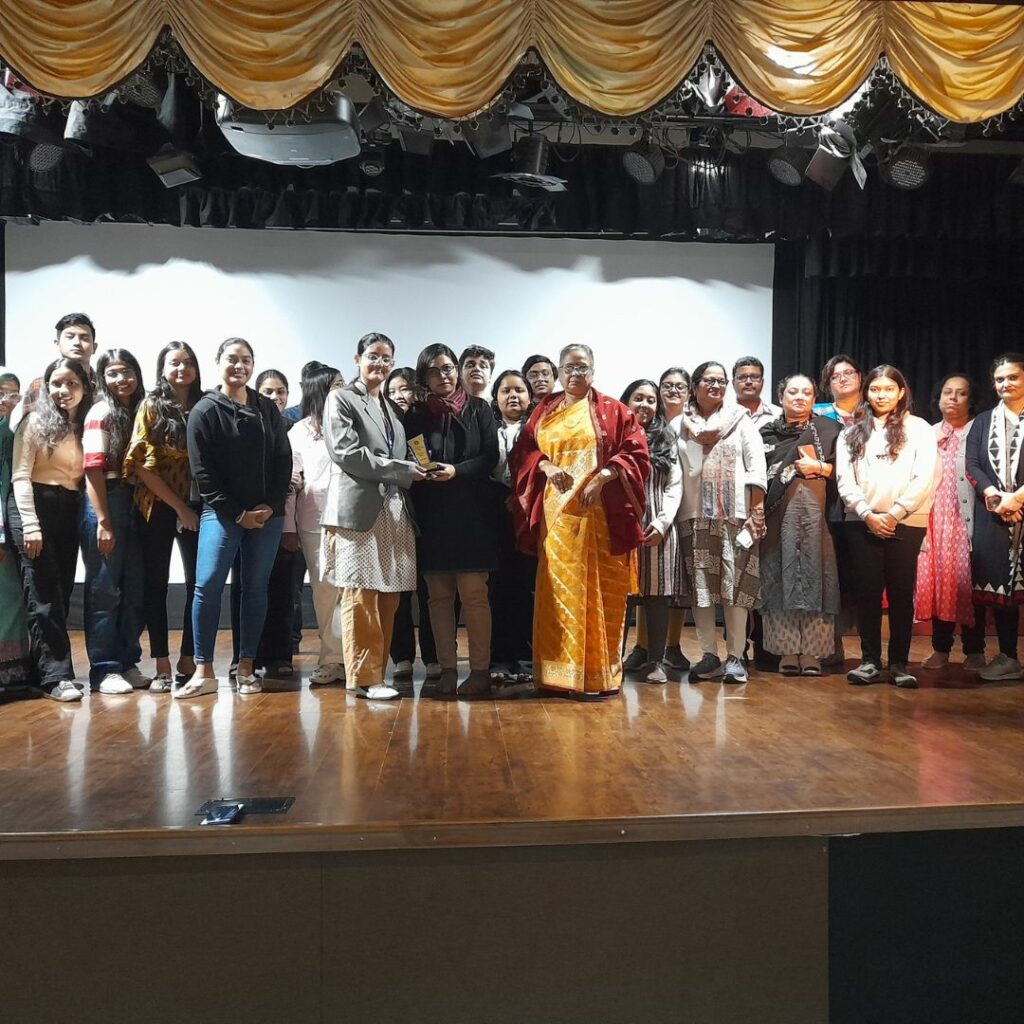 Prize Distribution Ceremony for Semester I Major - BESC | The ...